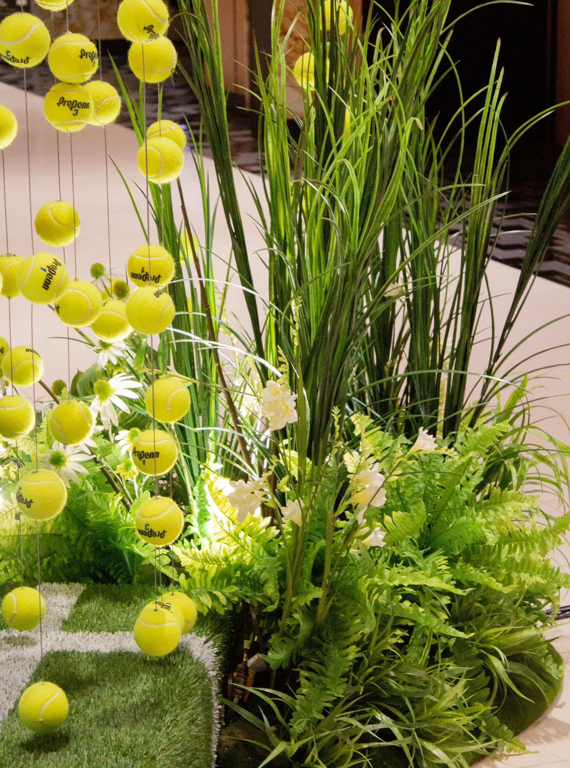 Le Reine Elizabeth - Commercial Portfolio - Décors Véronneau