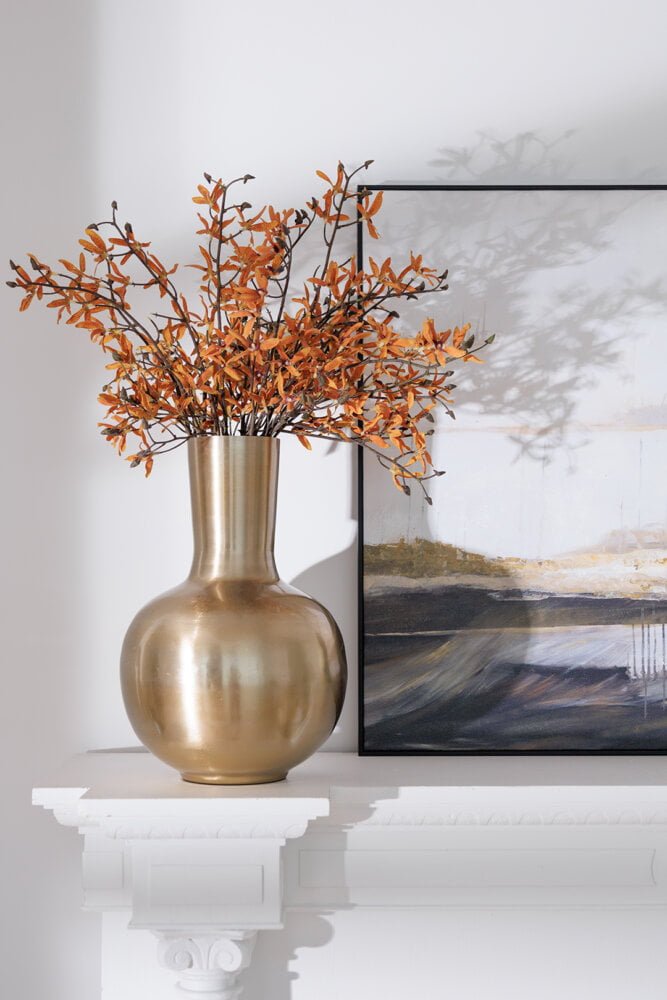 Decorative gold metal vase - Décors Véronneau