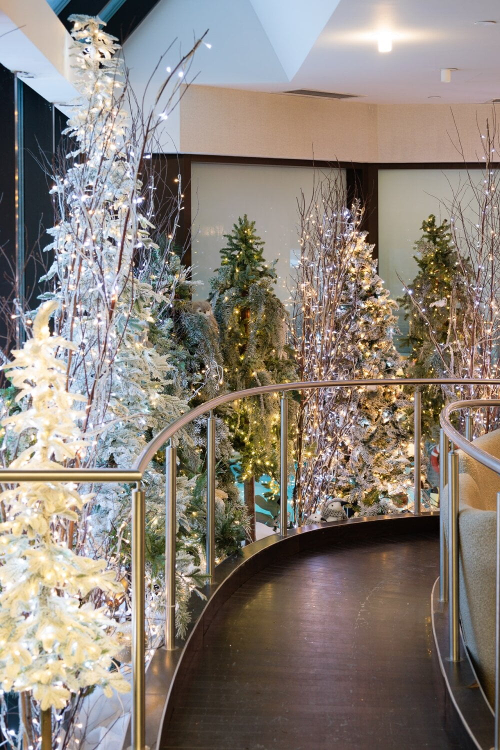 Doubletree Hilton - Commercial Portfolio - Décors Véronneau