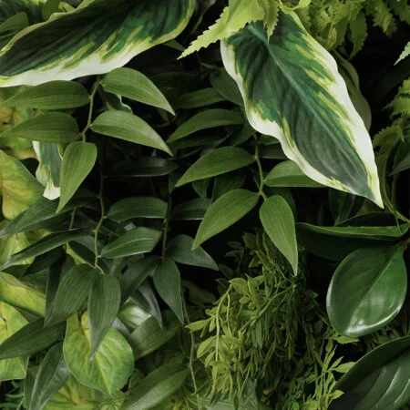 Artificial green cascade plant wall - Décors Véronneau